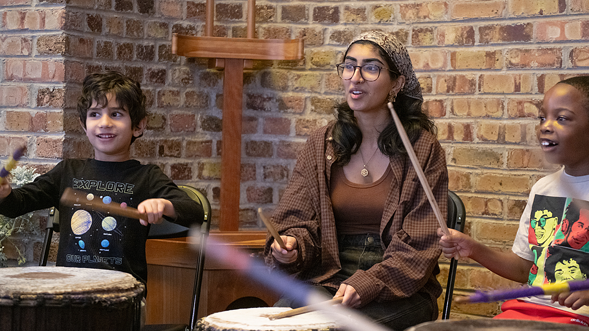 UChicago student volunteers | University Community Service Center