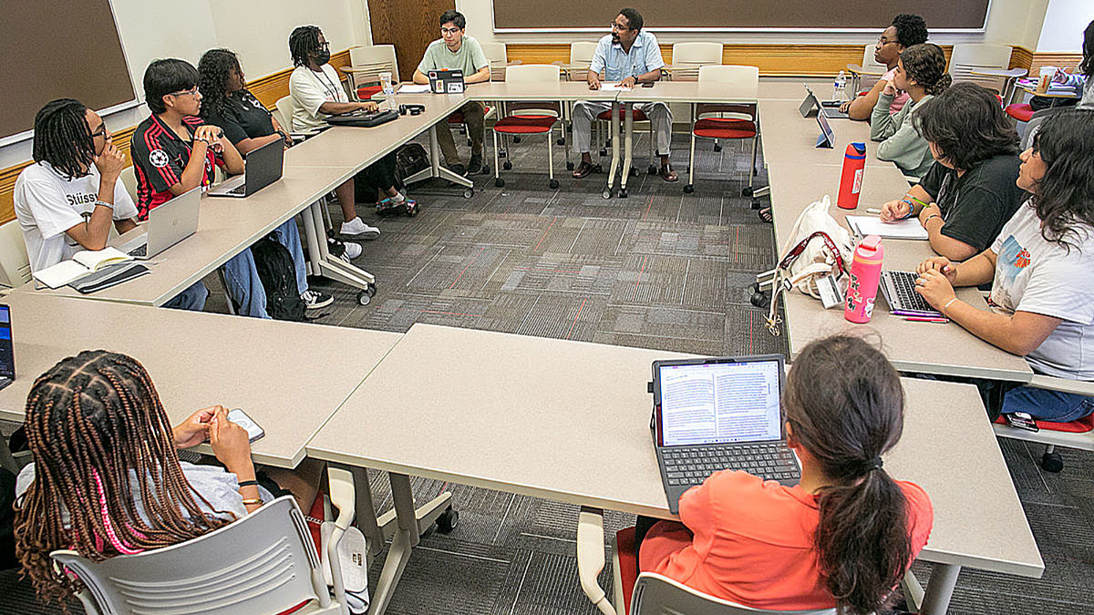 Collegiate Scholars Program | College and Career Readiness