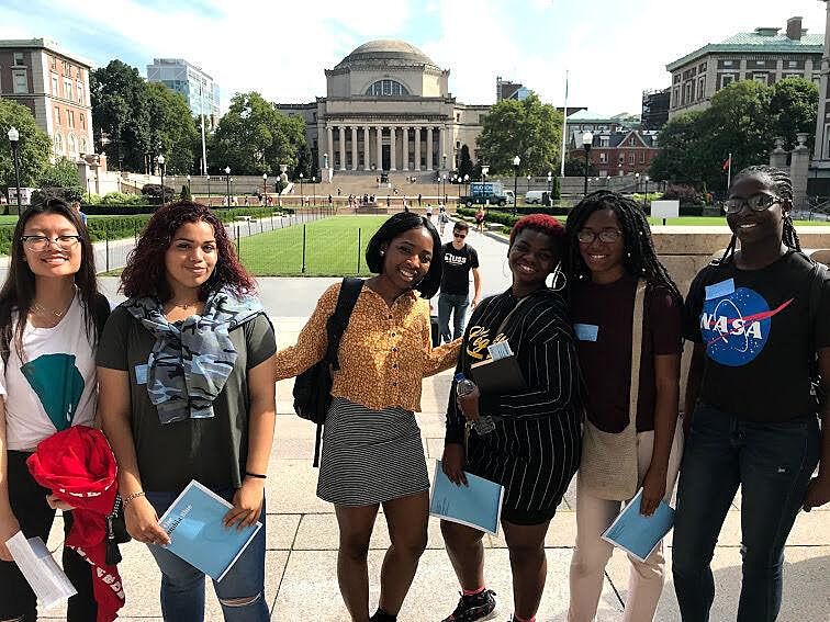 Chicago Citizen: First-Generation | College and Career Readiness