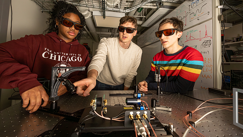 UChicago students gain hands-on experience | UChicago Civic Engagement